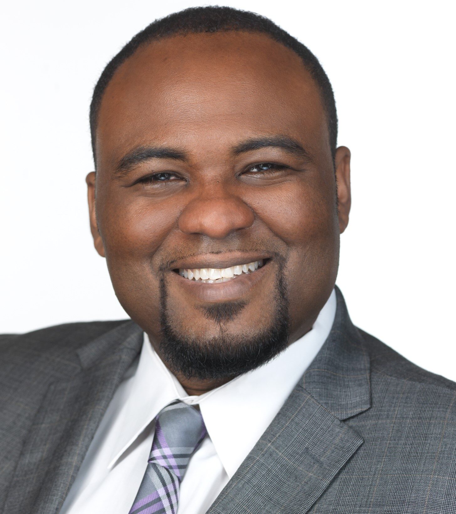 Experian’s Global Chief DEI Officer Talks Hackathons and ERGs - Senior ...